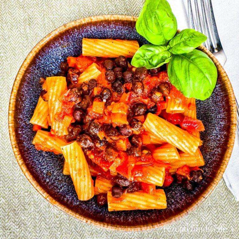 Pasta con Ceci Neri: Ein kulinarischer Ausflug nach Italien - Rezeptefundus